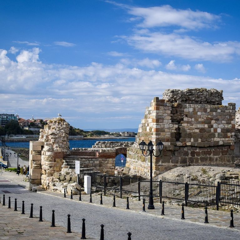 Guide to Preparing to Move to Bulgaria - English Teacher Online