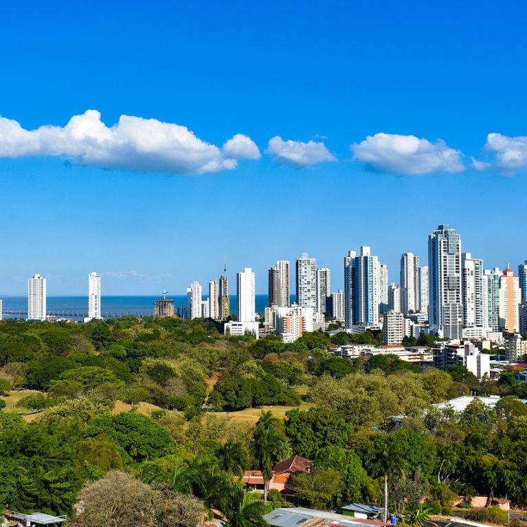 A Complete Guide to Preparing for a Move to Panama - English Teacher Online